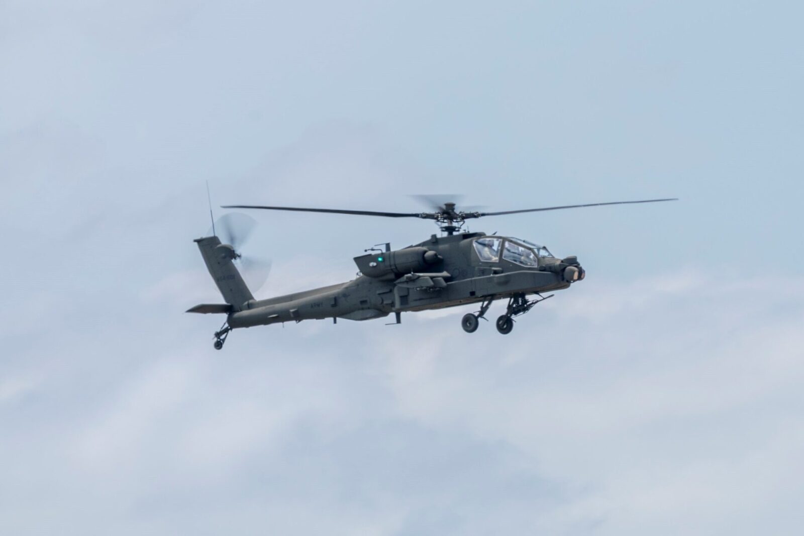 First Apache attack helicopters enter service in Australia