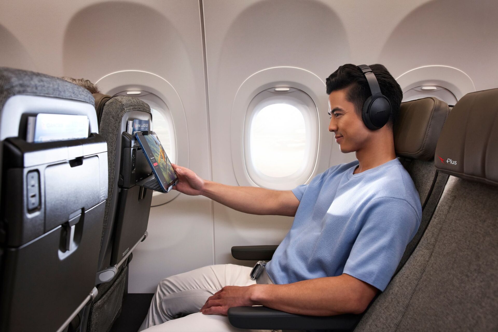 Qantas launches Economy Plus with more spacious seats - AeroTime