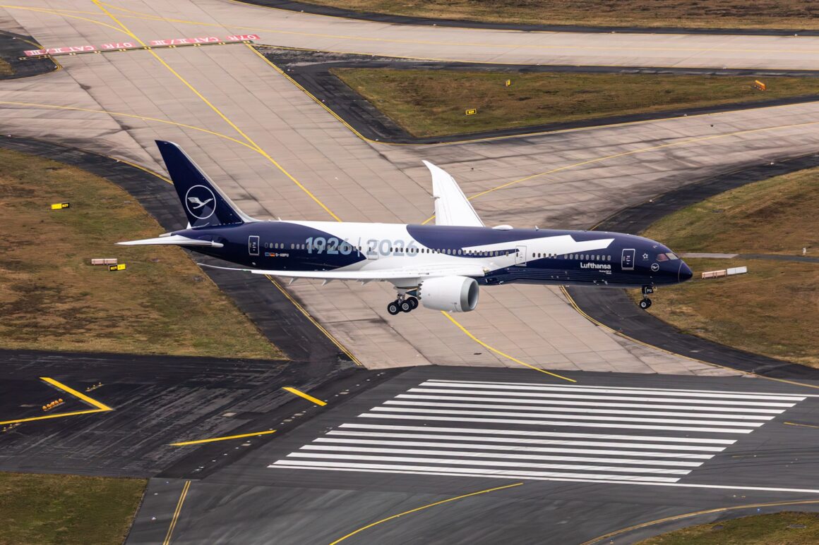 Lufthansa welcomes B787-9 with centenary livery - AeroTime