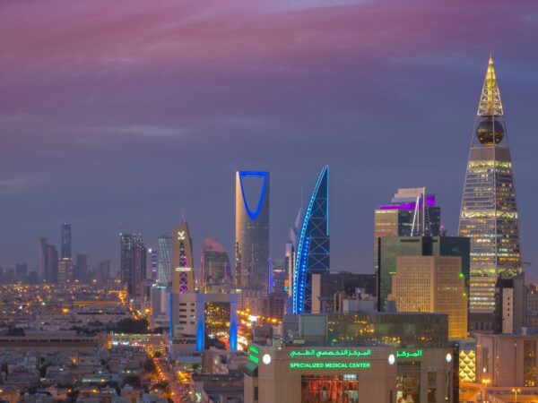 flydubai selects GEnx-1B engine to power upcoming 787-9 jets