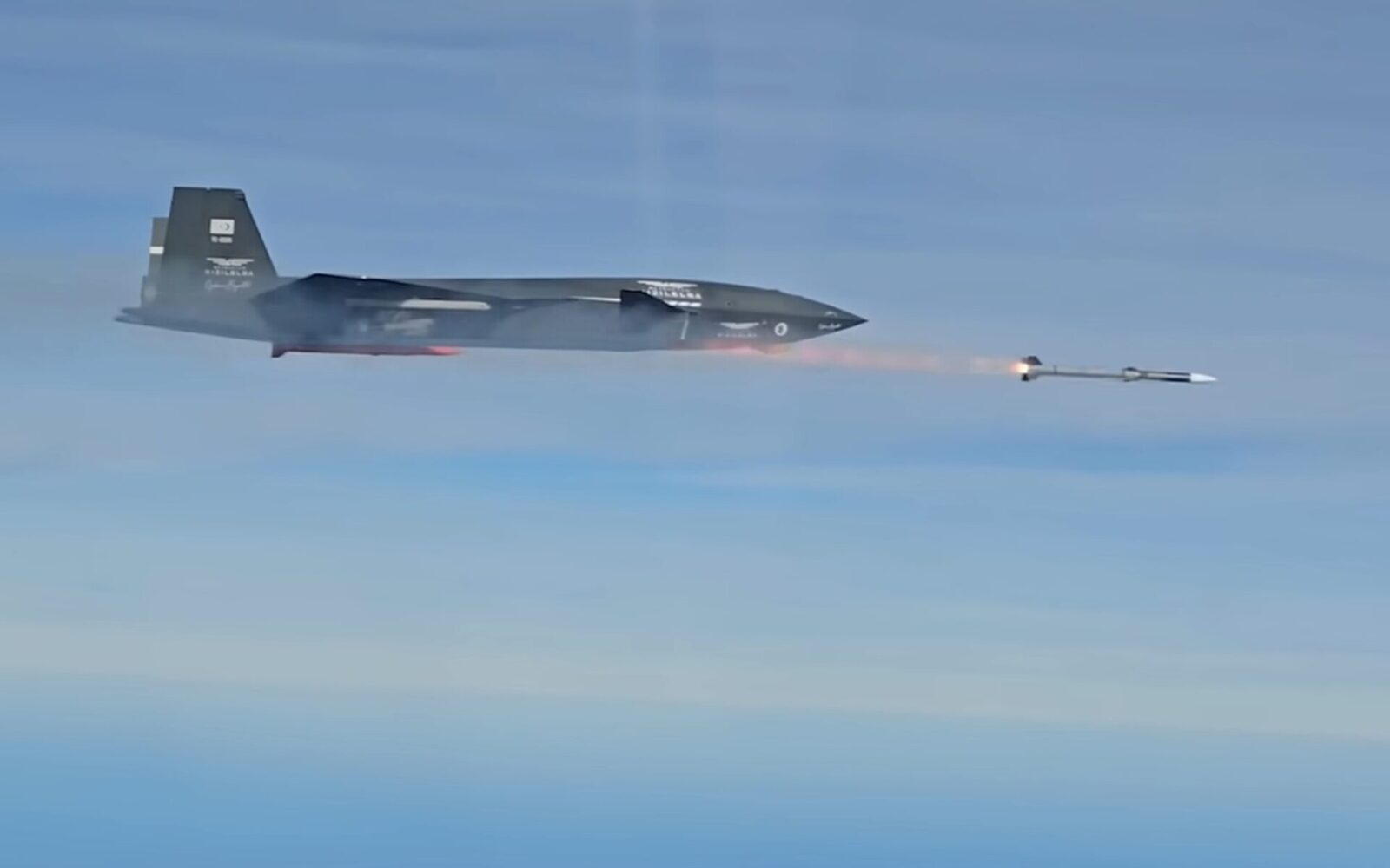 Turkey’s Bayraktar Kizilelma conducts first BVR missile test