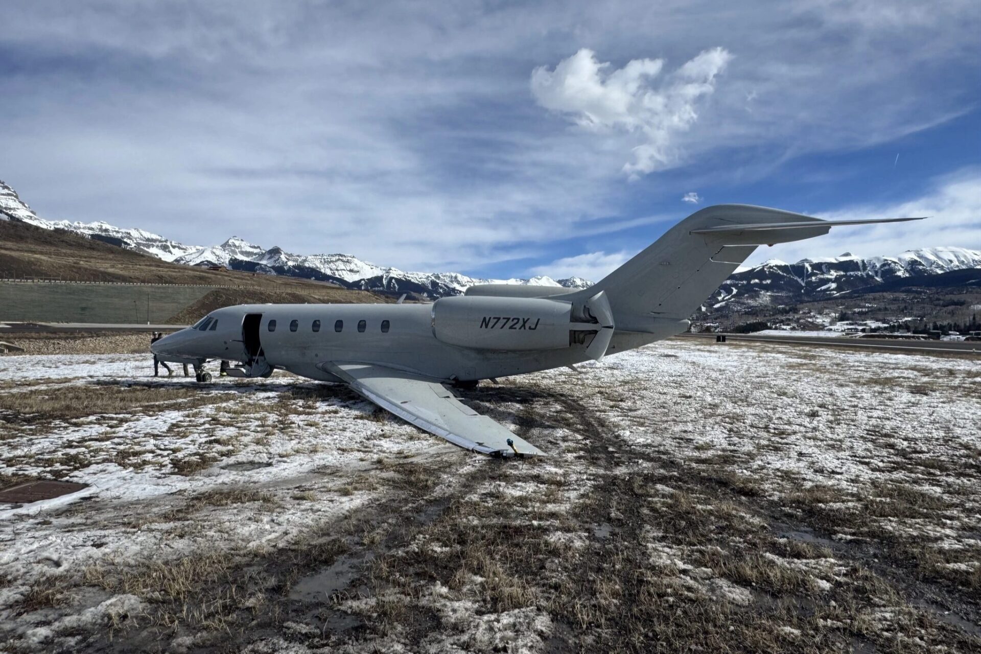 Citation X runway excursion at Telluride Airport