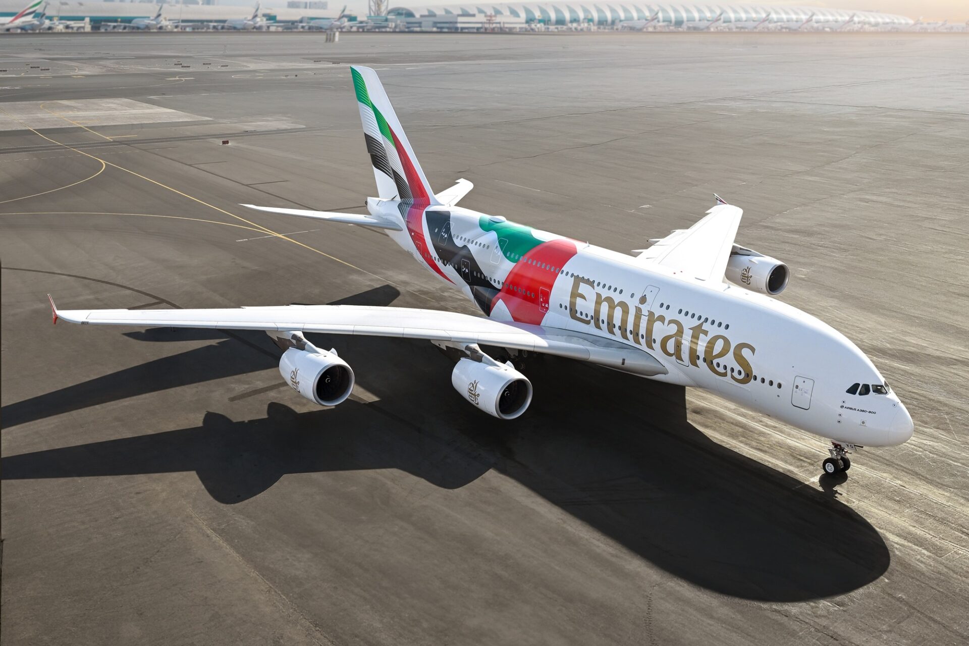 Emirates A380 debuts huge UAE flag in show of unity-strength