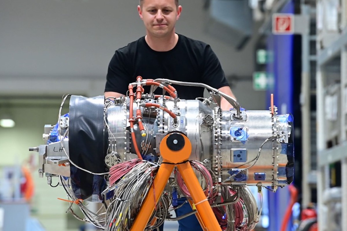 Rolls-Royce presents new turbogenerator for hybrid aircraft - AeroTime