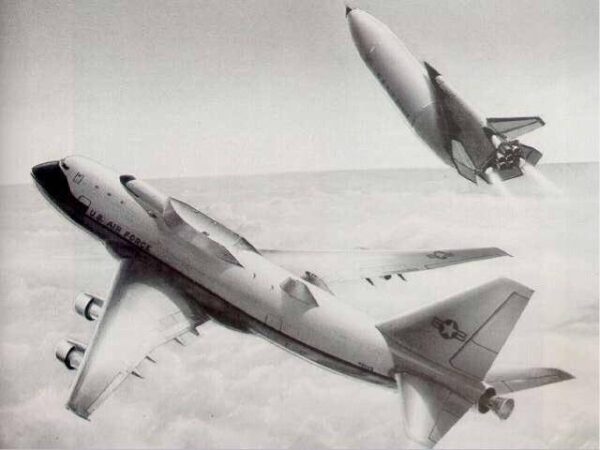 The strangest Boeing 747 modifications that never flew - AeroTime