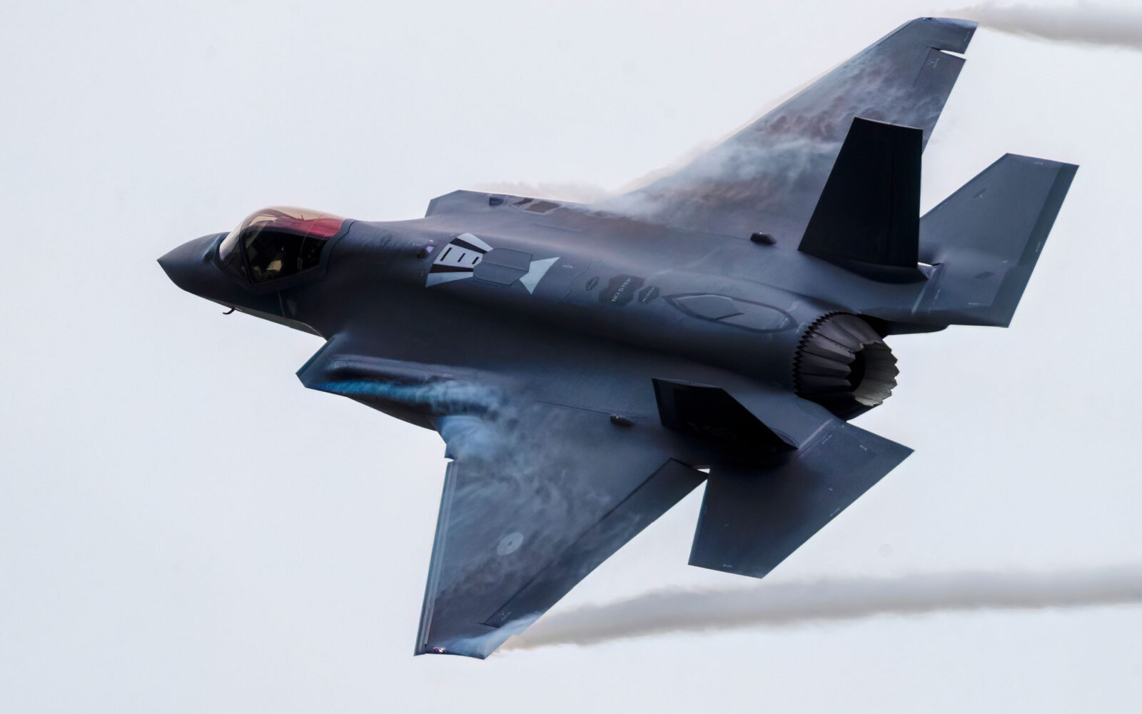 Czech Republic confirms order of 24 F-35 fighters - AeroTime