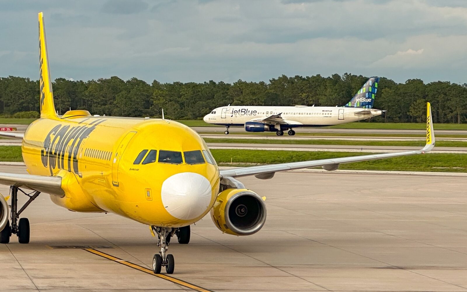JetBlue promises Spirit Airlines assets to Allegiant Air - AeroTime