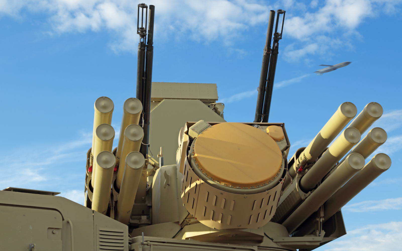 Russia air defense fails to stop Storm Shadow missile: video