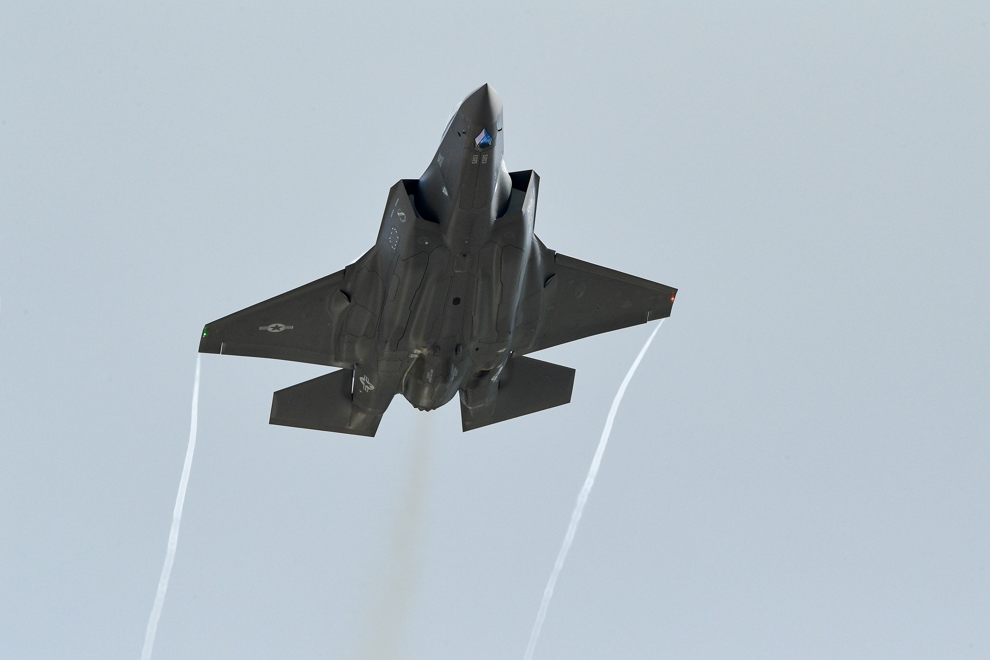 US pauses Canada defense pact amid F-35 dispute