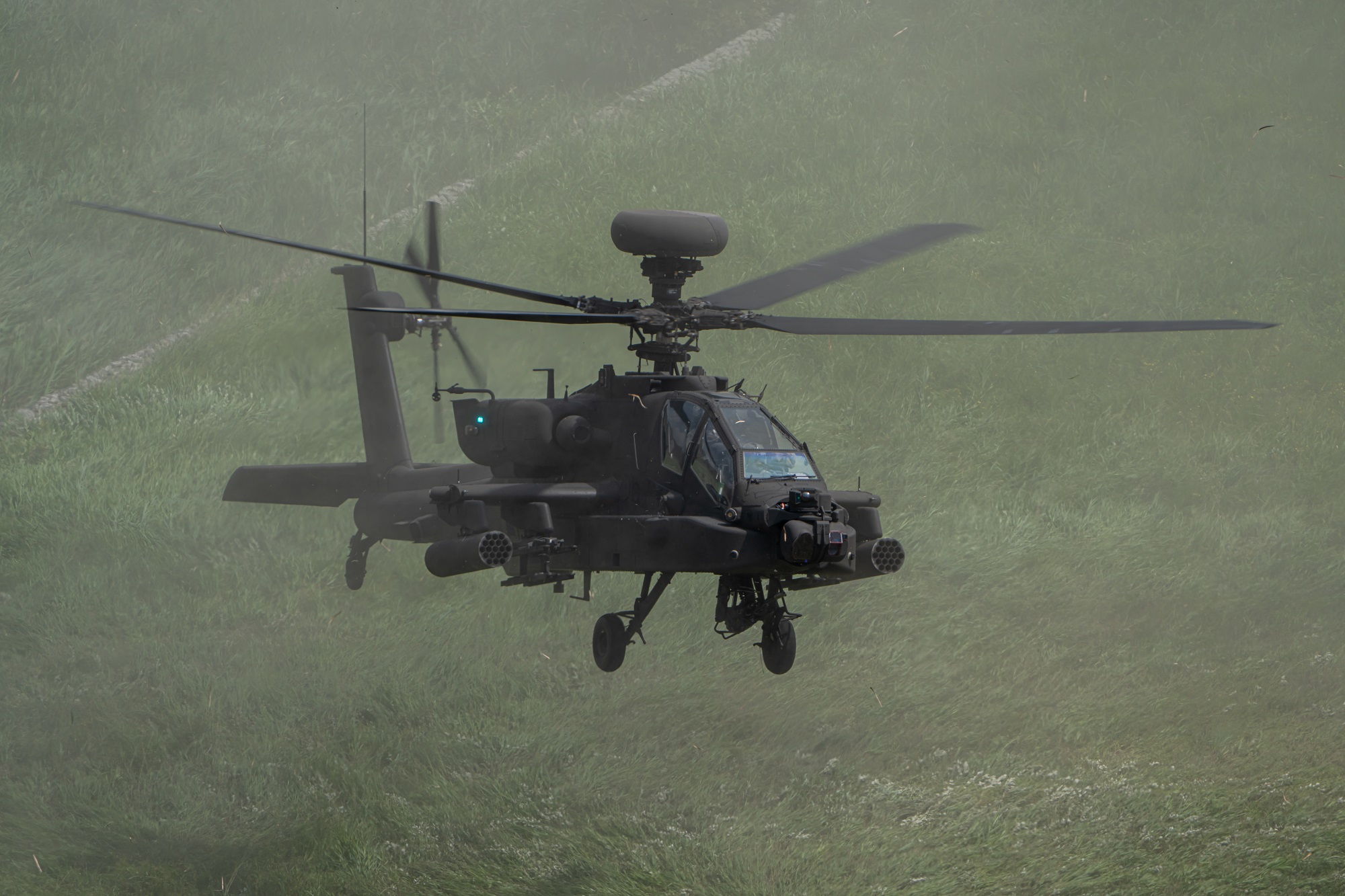 Poland buys 96 Apache helicopters in $10B deal