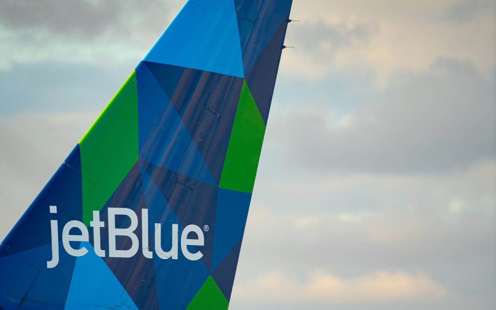 Near-term headwinds dampen JetBlue’s full-year expectations - AeroTime