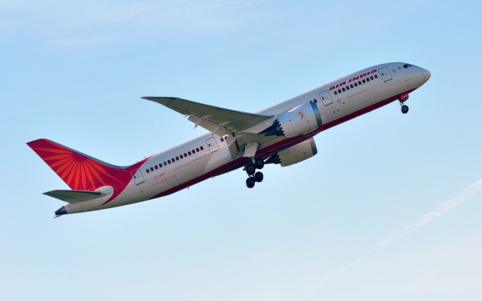 Air India Boeing 787 tire bursts after taking off from Delhi - AeroTime