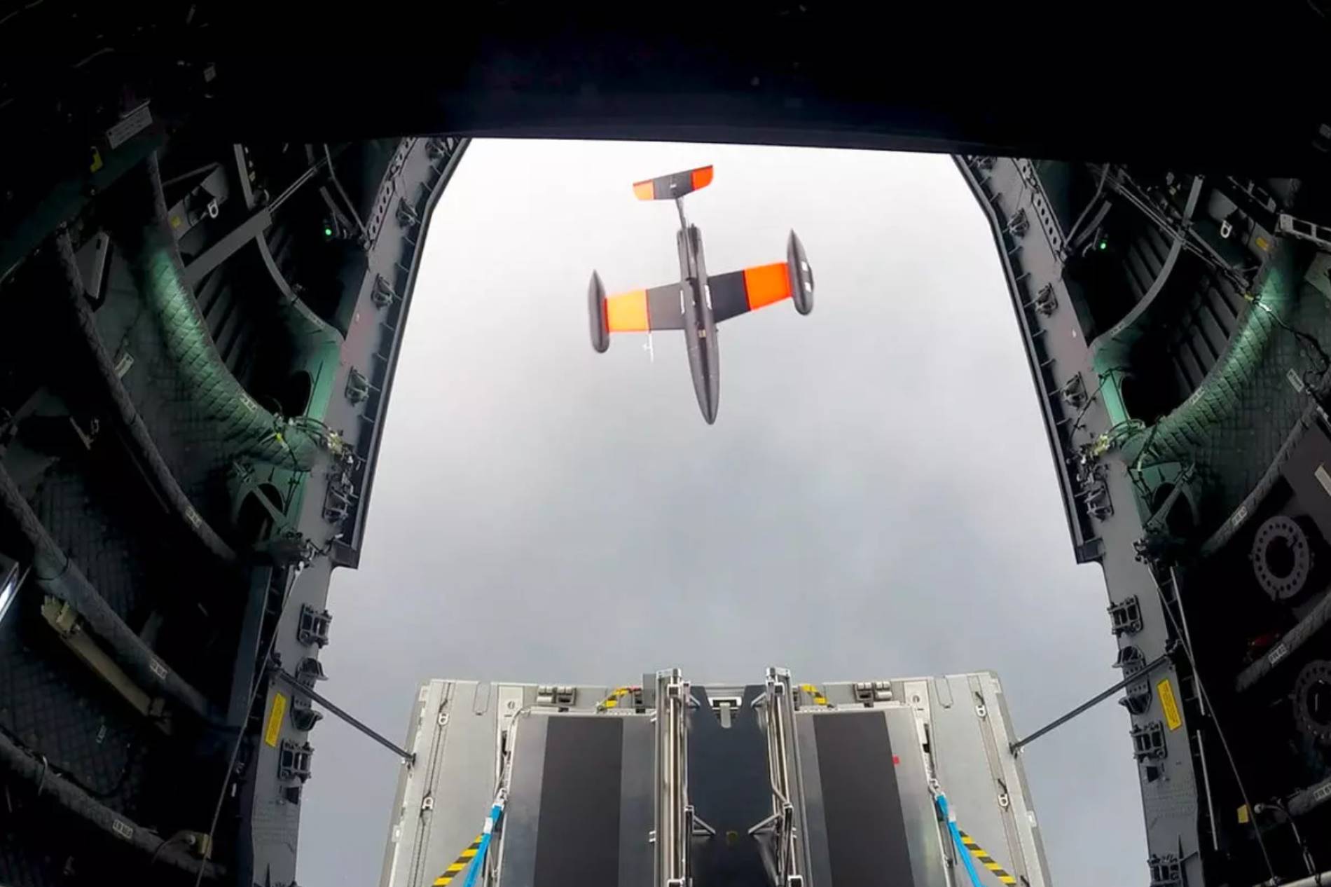 Airbus launched loyal wingman demonstrator from A400M - AeroTime