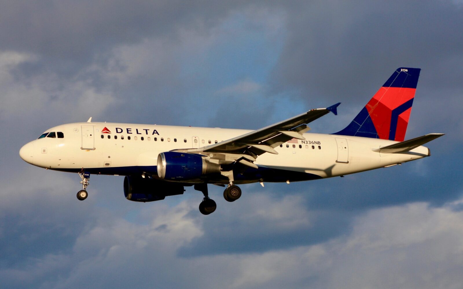 Fatal aircraft engine incident claims life of worker in Texas