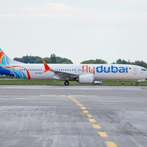 PAX opened aircraft hatch and jumped off wing to escape cops