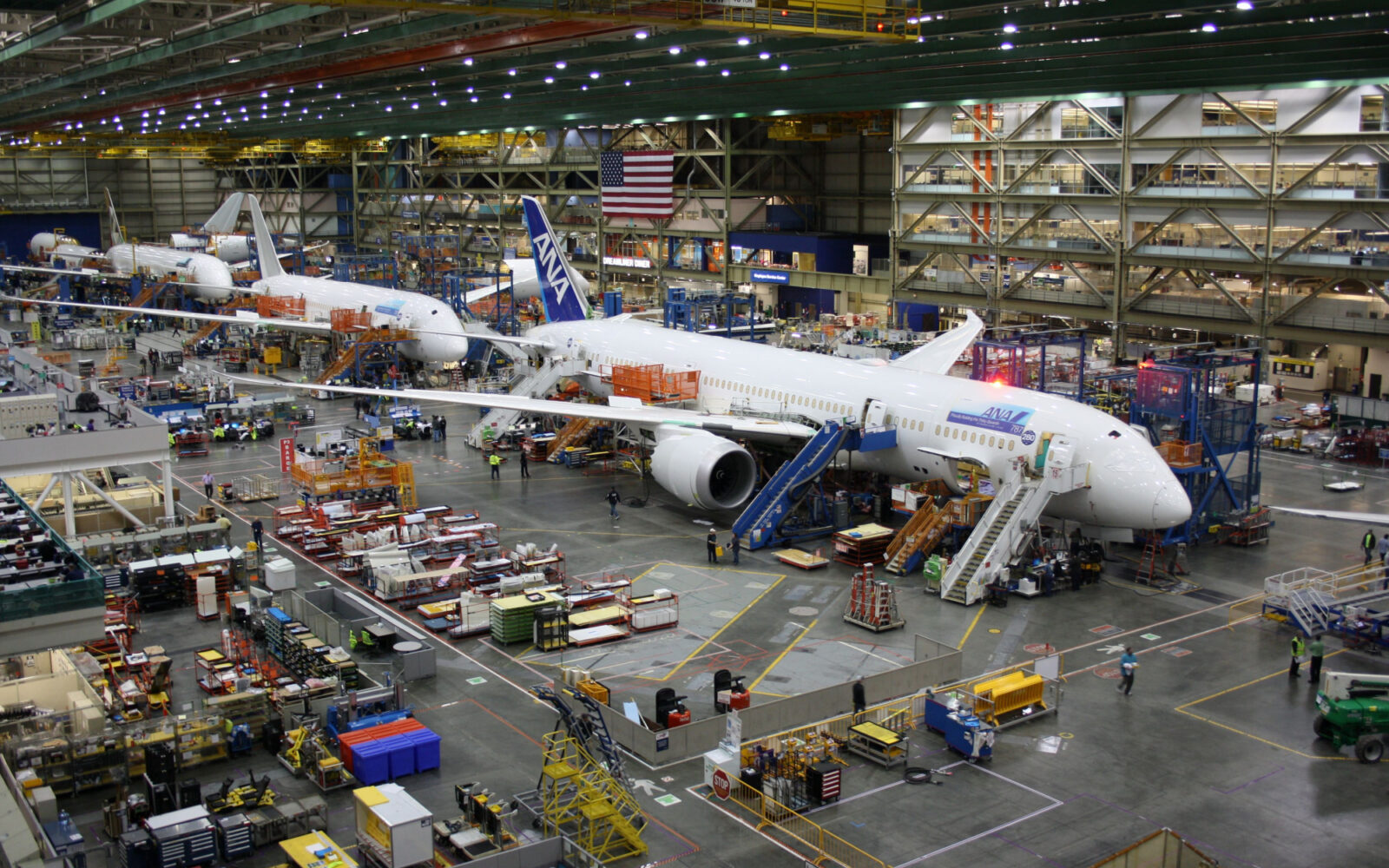 Boeing 777 vs 787: how do the two aircraft compare?