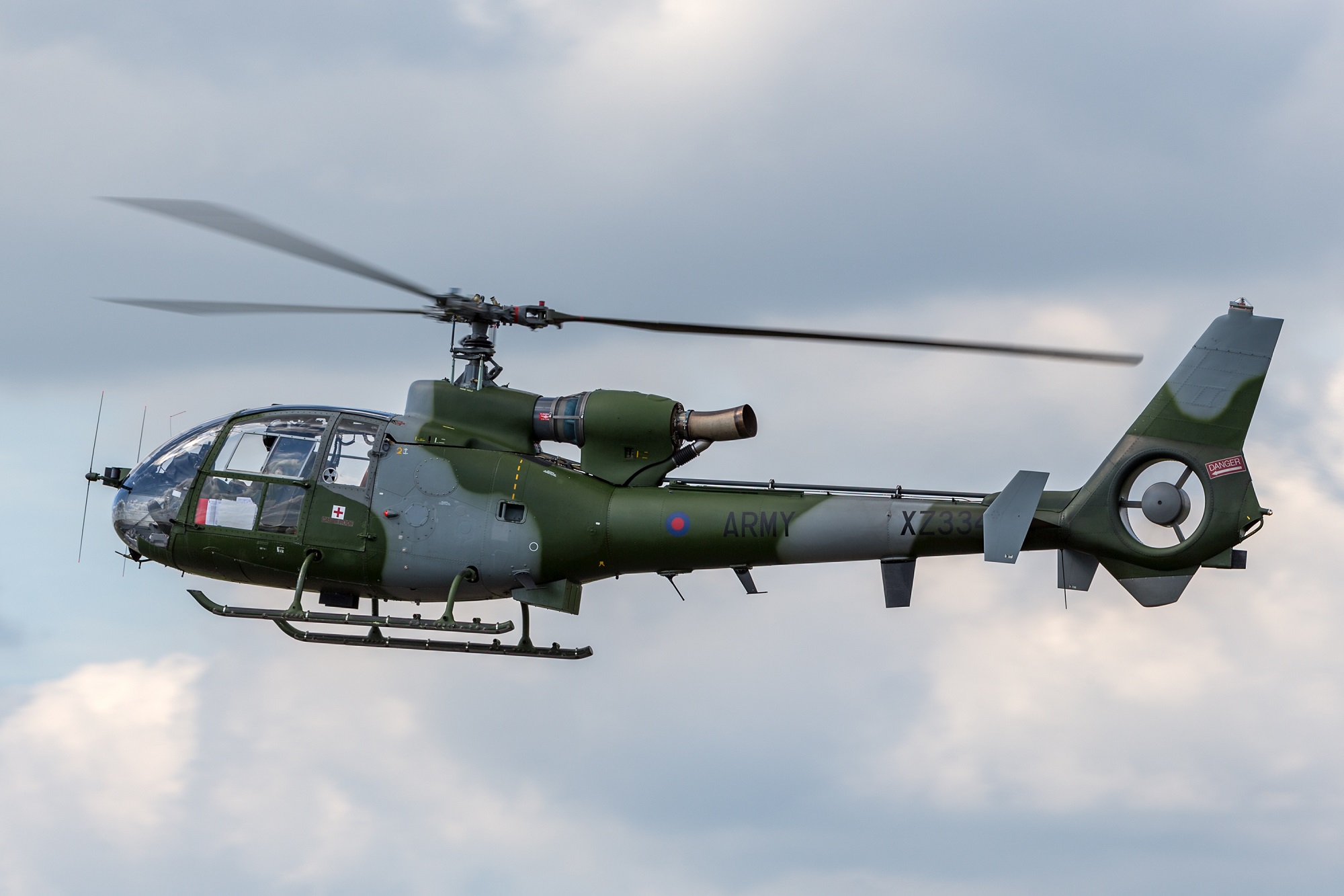 British Army bids adieu to Gazelle helicopters - AeroTime