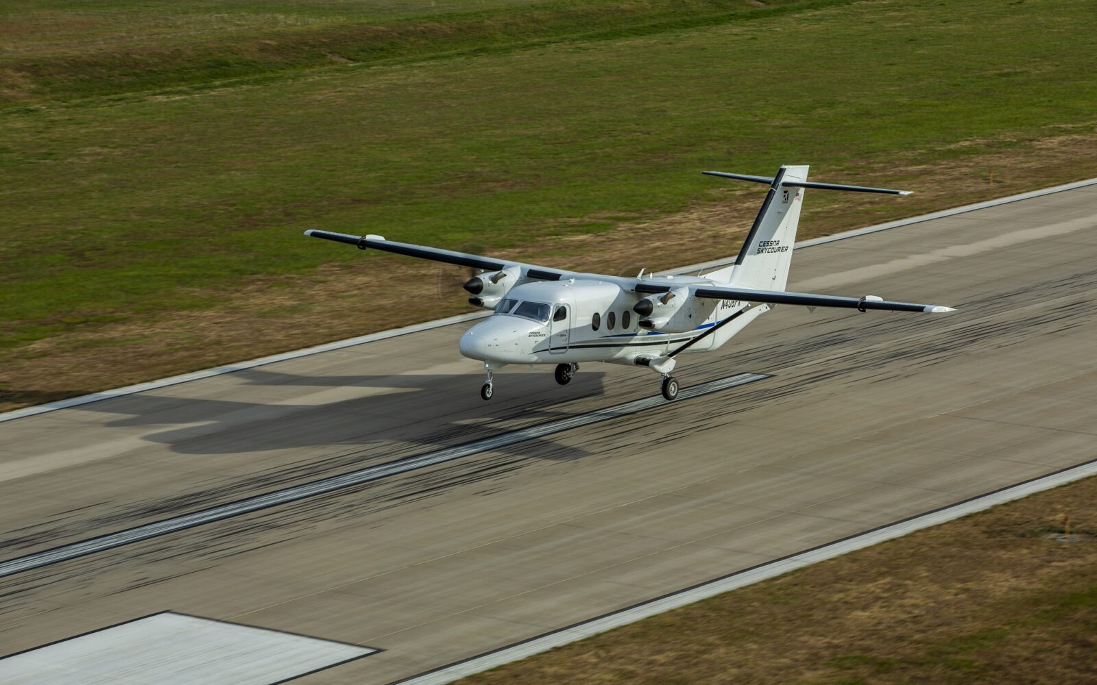 Cessna SkyCourier combi option receives FAA approval