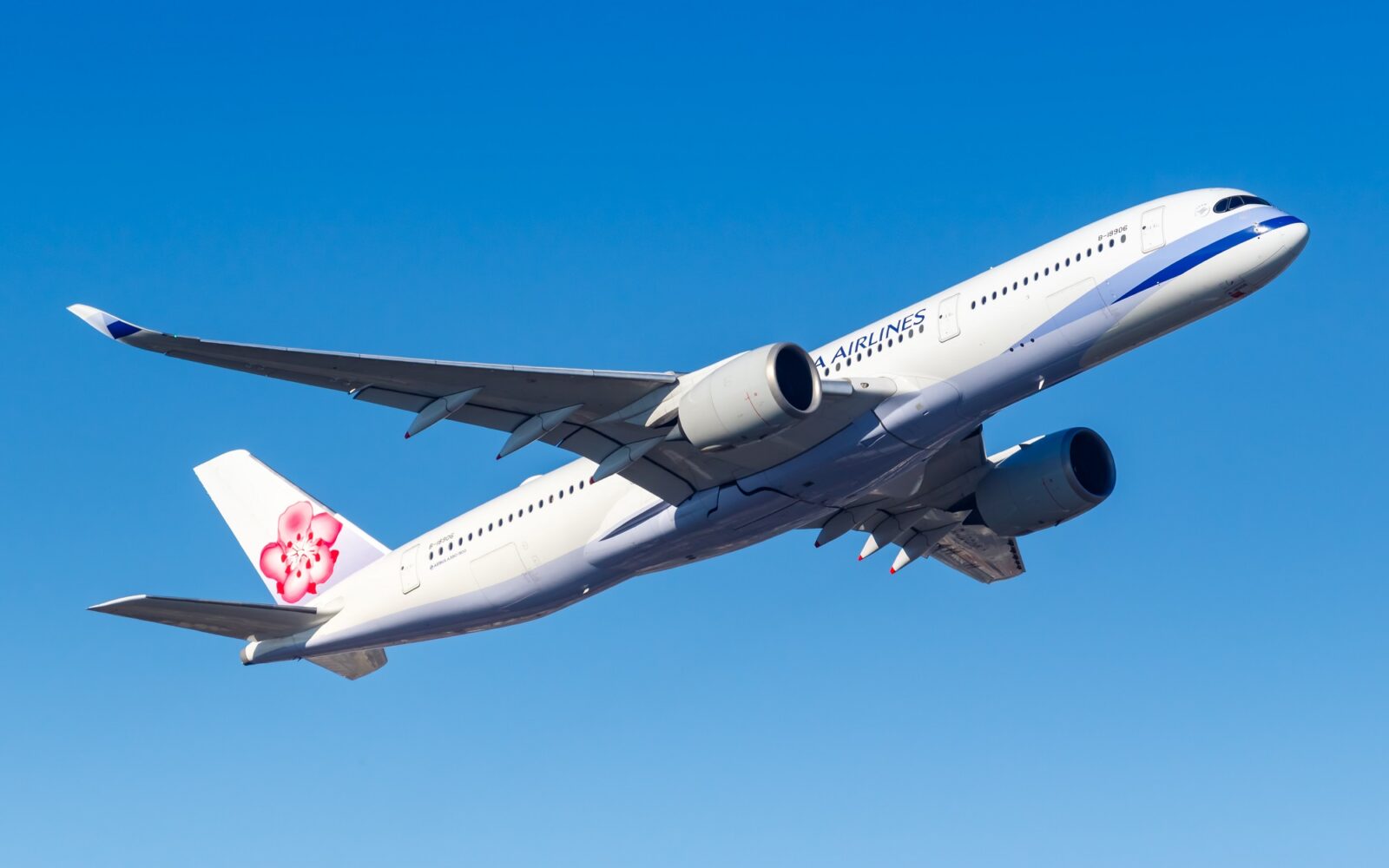 China Airlines becomes first Asian carrier to fly to Phoenix