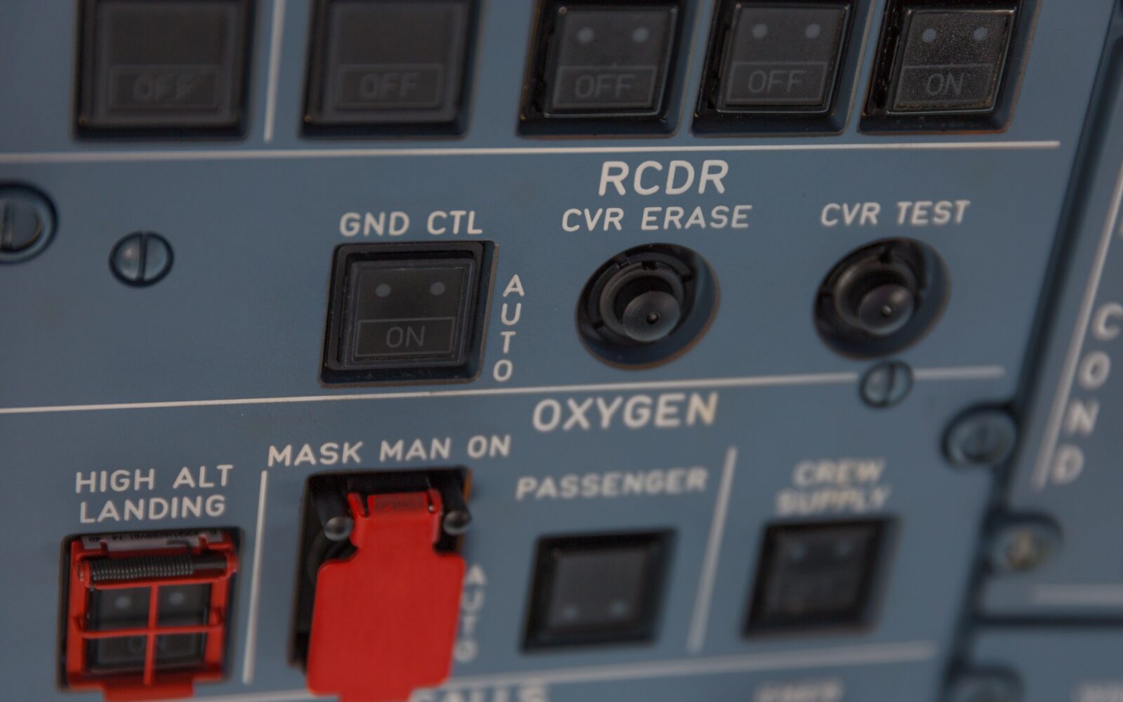 NTSB calls for cockpit video recorders and longer CVR data - AeroTime