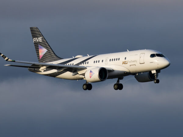 NetJets orders $5B-worth of Embraer executive jets - AeroTime