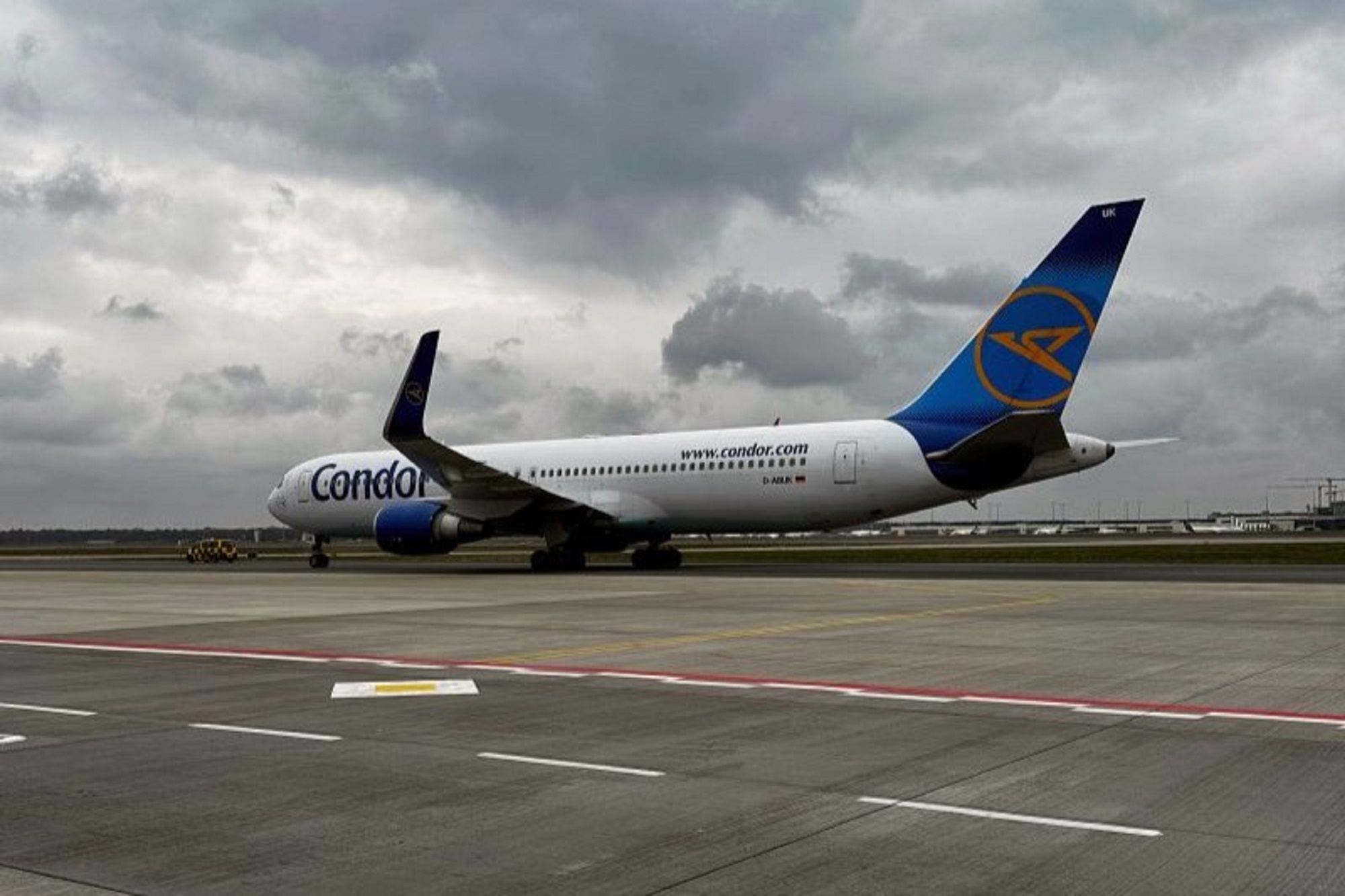 Condor ends 33-year-long partnership with Boeing 767-300ER