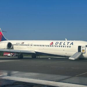 NTSB report sheds light on Delta Boeing 717 belly landing - AeroTime