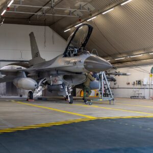 Lockheed Martin to arm US Navy destroyers with hypersonic missiles ...