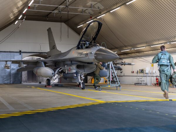 Lockheed Martin to arm US Navy destroyers with hypersonic missiles ...