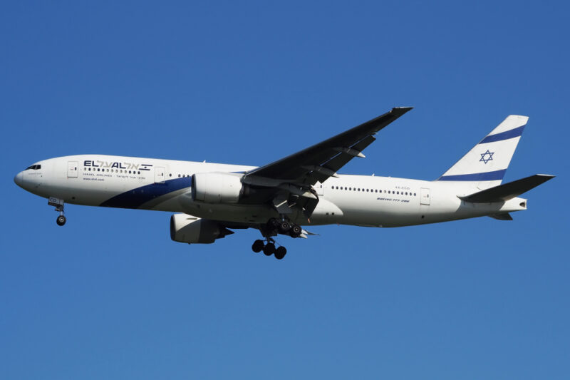 El Al passengers endure a nine-hour trip to nowhere
