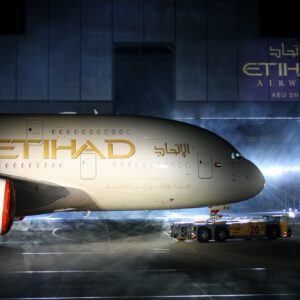Emirates: Airbus sent engineers to deal with A380 wing spar cracks ...