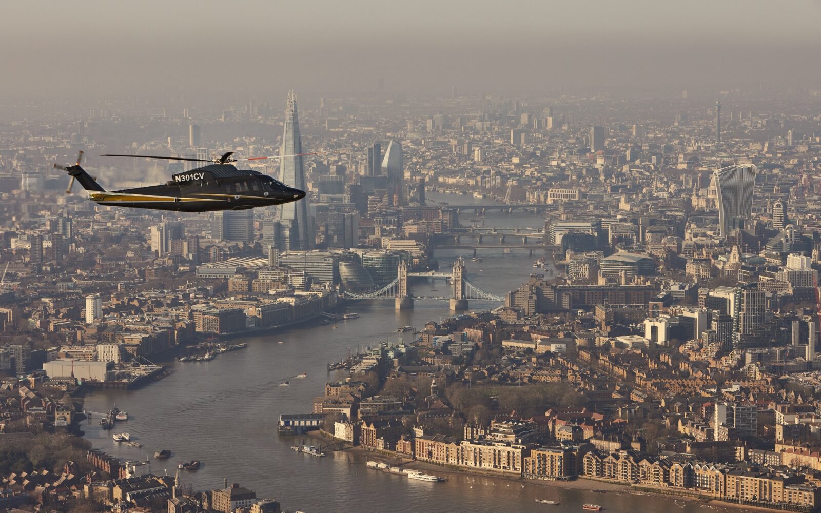 Private jet provider offers 1st European helicopter service