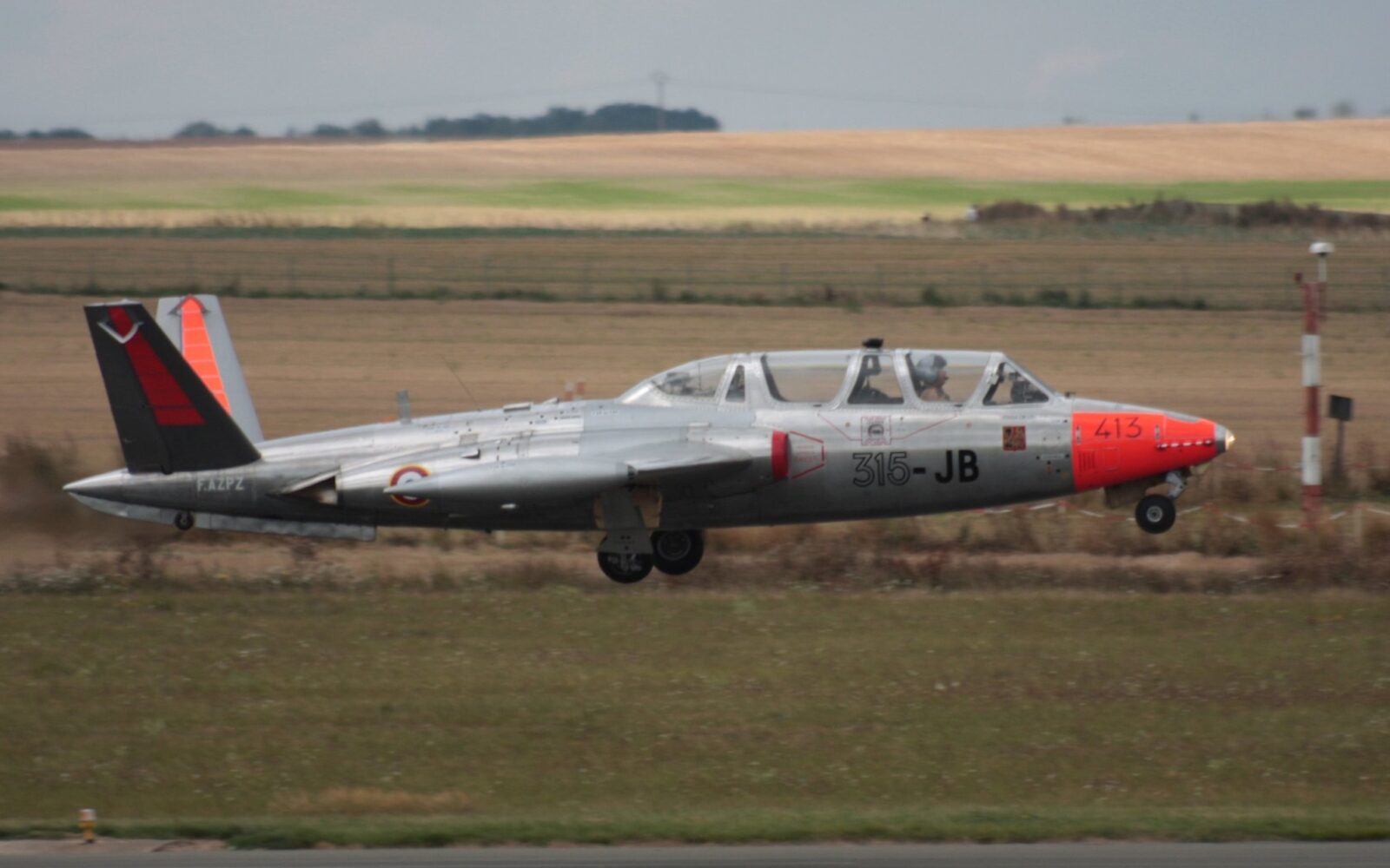 Fouga Magister crashes into sea during aerial demonstration