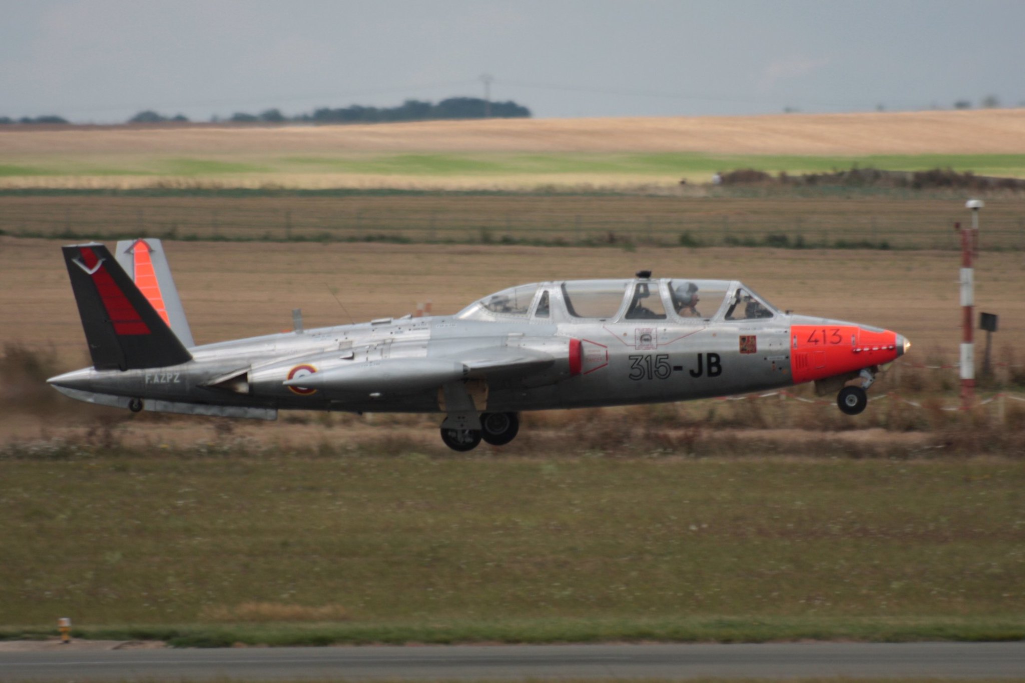 Fouga Magister crashes into sea during aerial demonstration