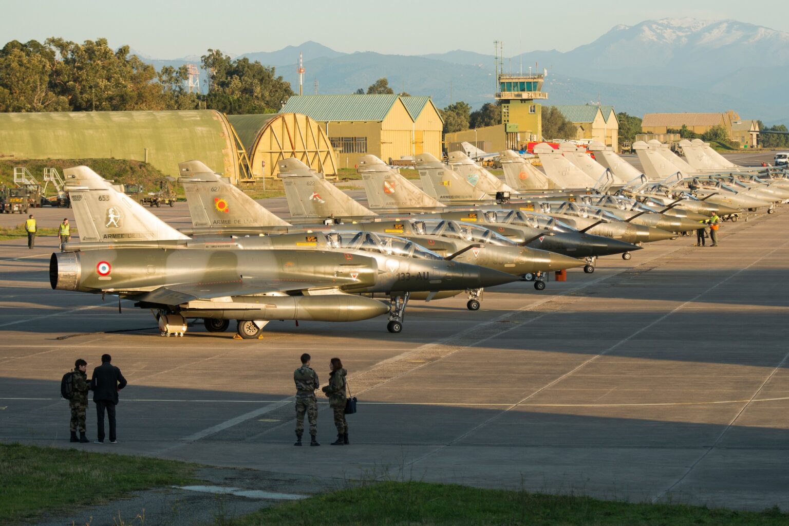 The top 10 most popular fighter jets 2025