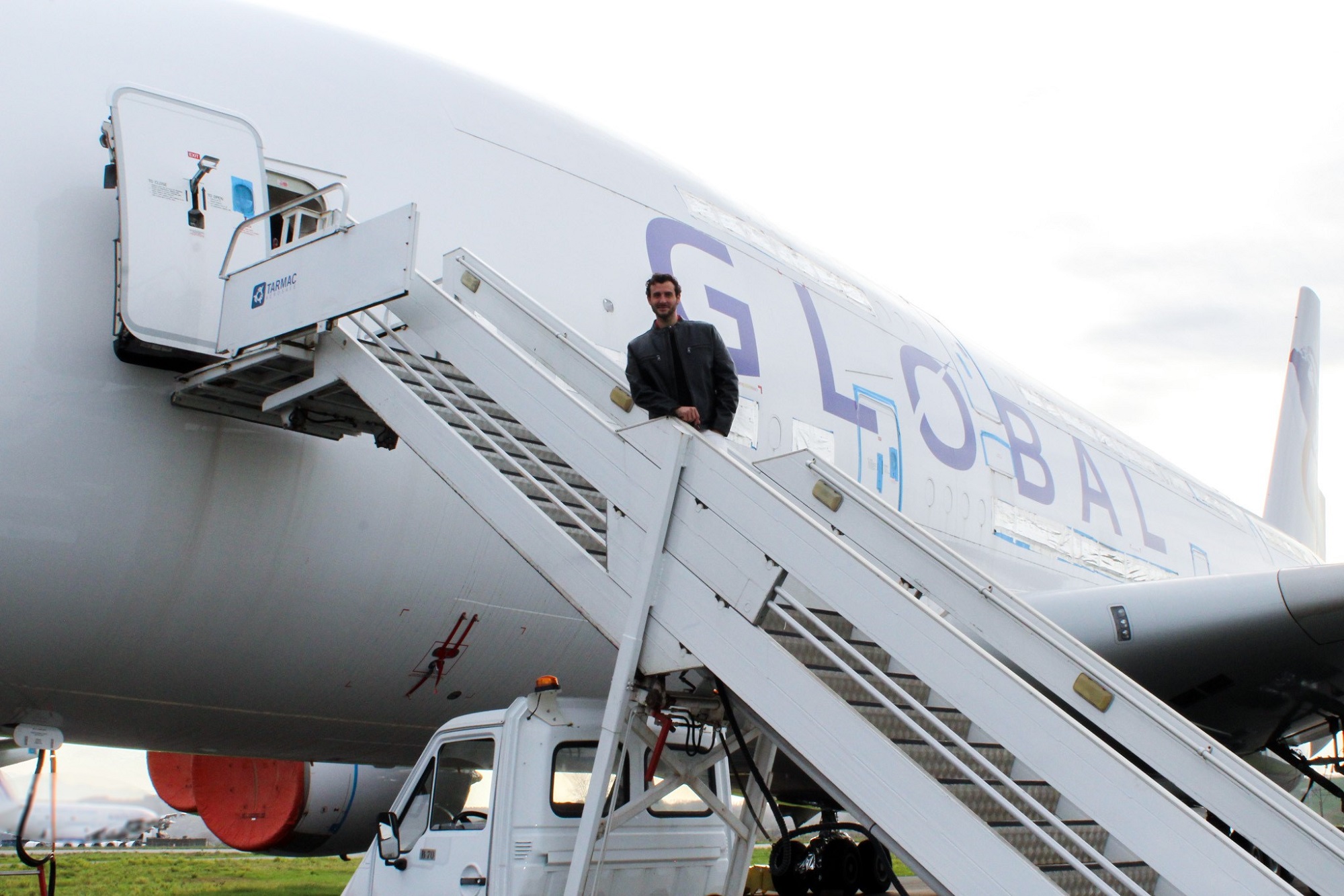 Global Airlines contract Airbus A380 expert firm Hi Fly