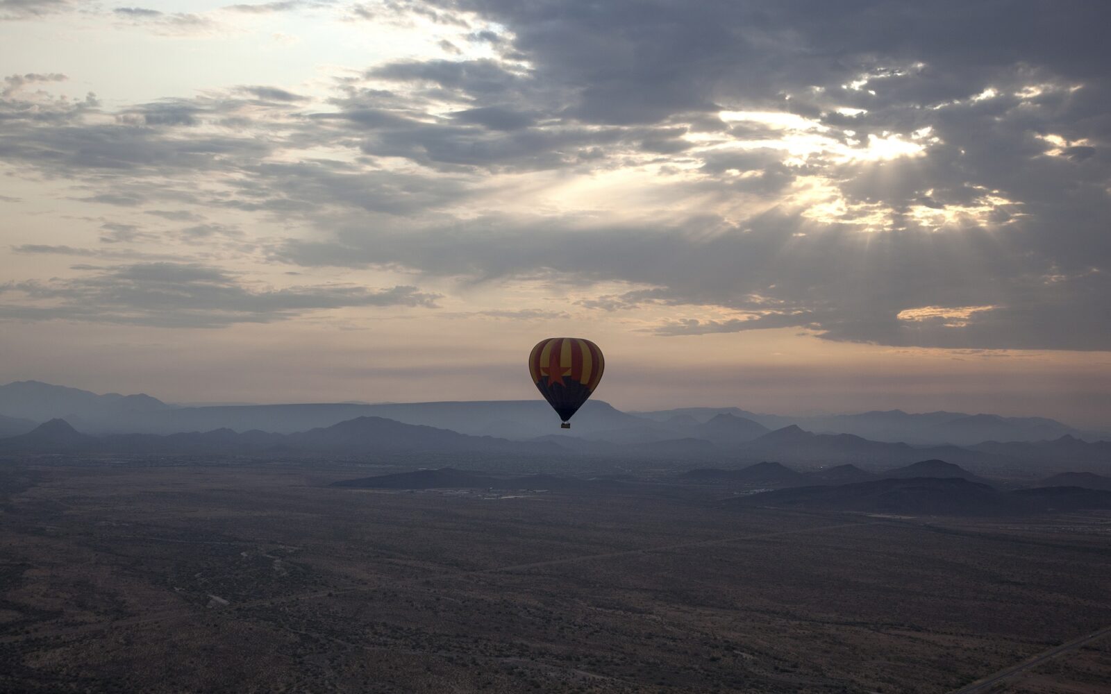 Hot air balloon crash leaves four dead and another critical