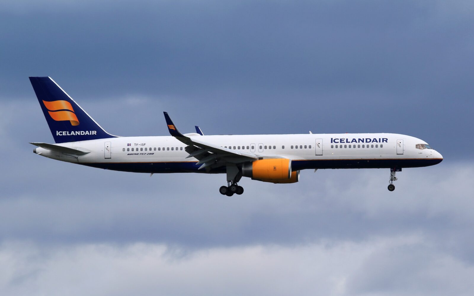 Icelandair snaps up two more Airbus A321LRs to replace B757s