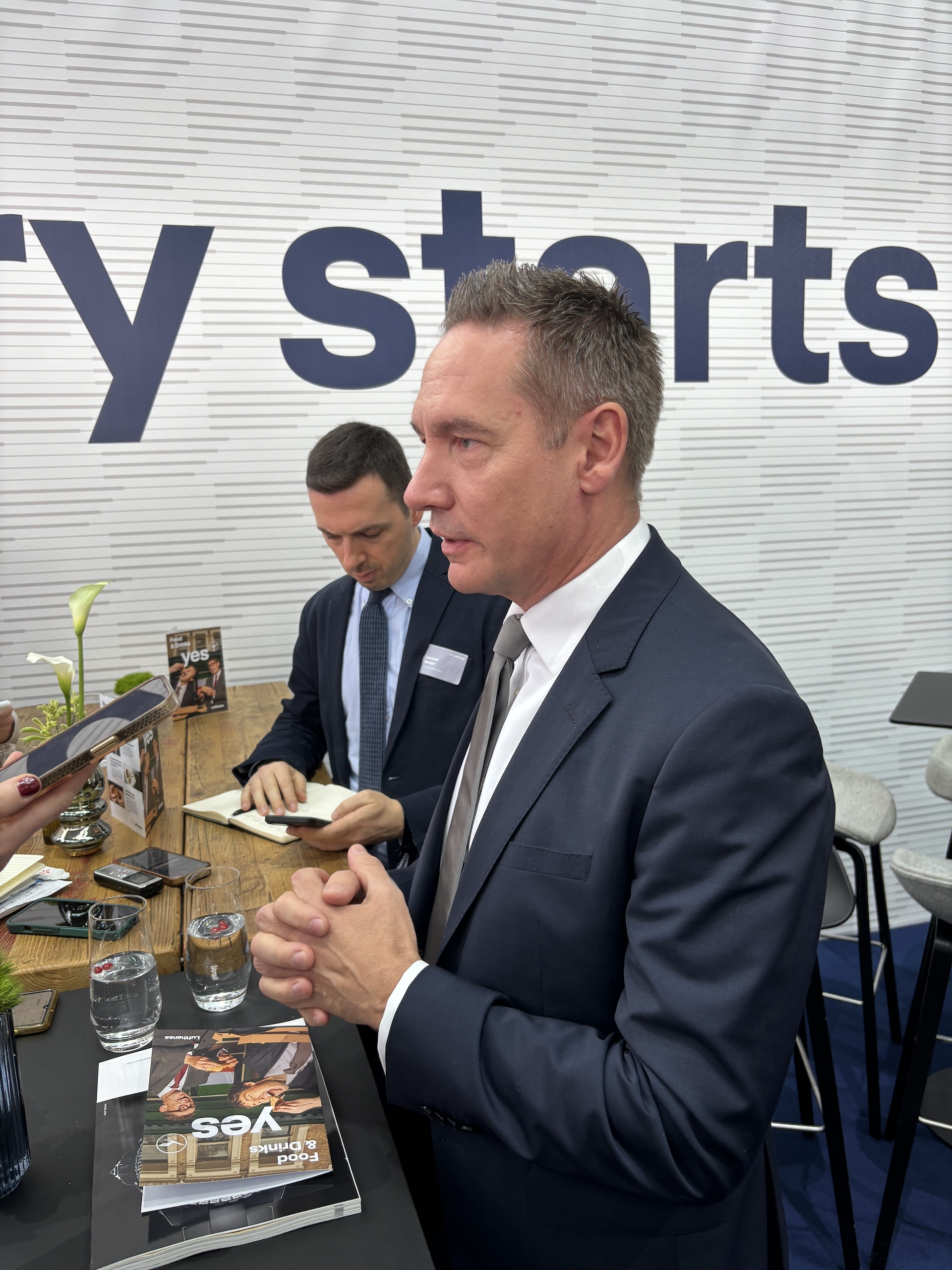 Lufthansa showcases its new Allegris cabin on Airbus A350 - AeroTime