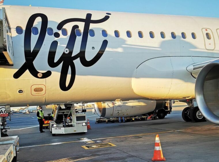 Airbus A320 - AeroTime