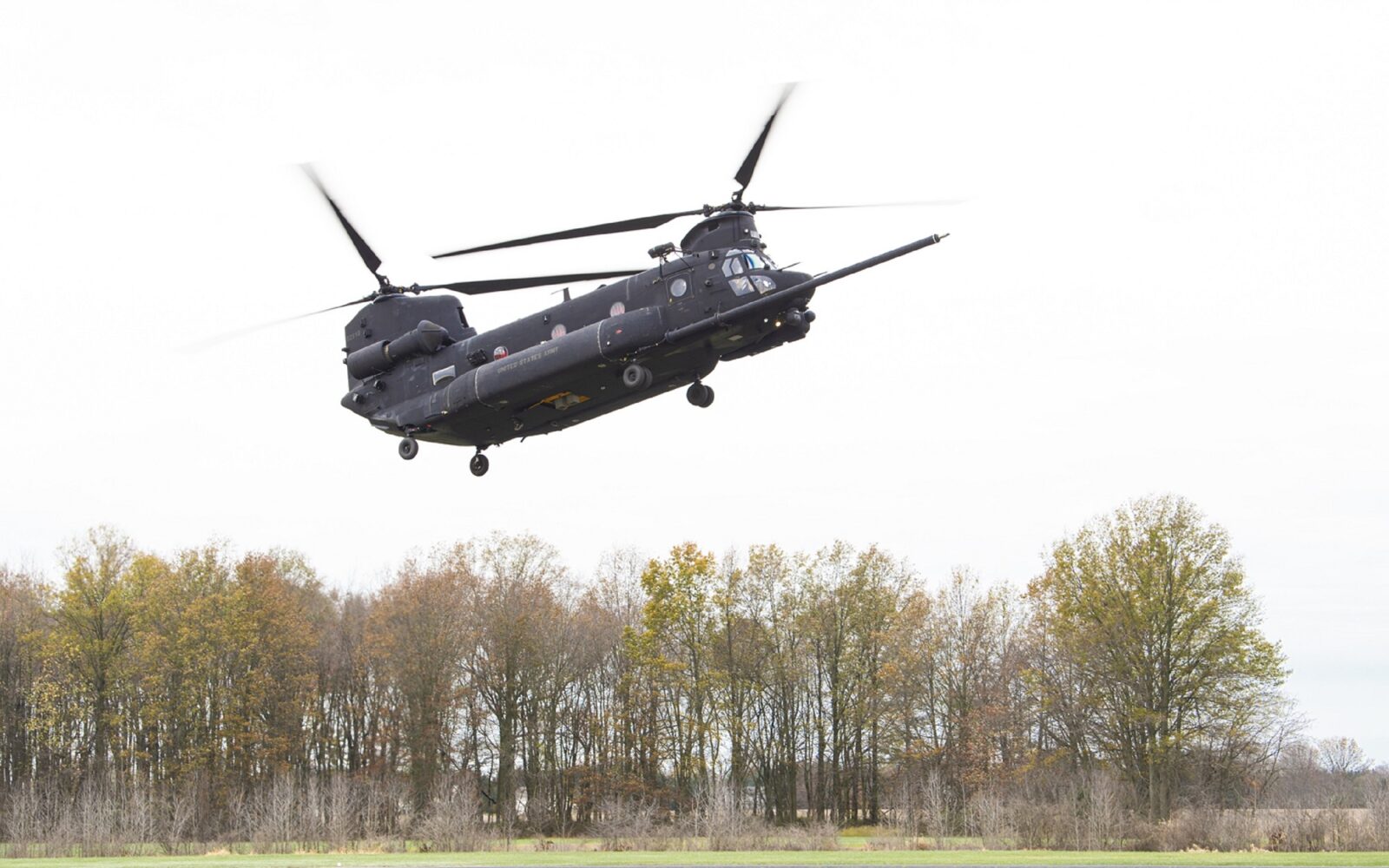 Japan’s defense forces order 17 CH-47 Chinook helicopters
