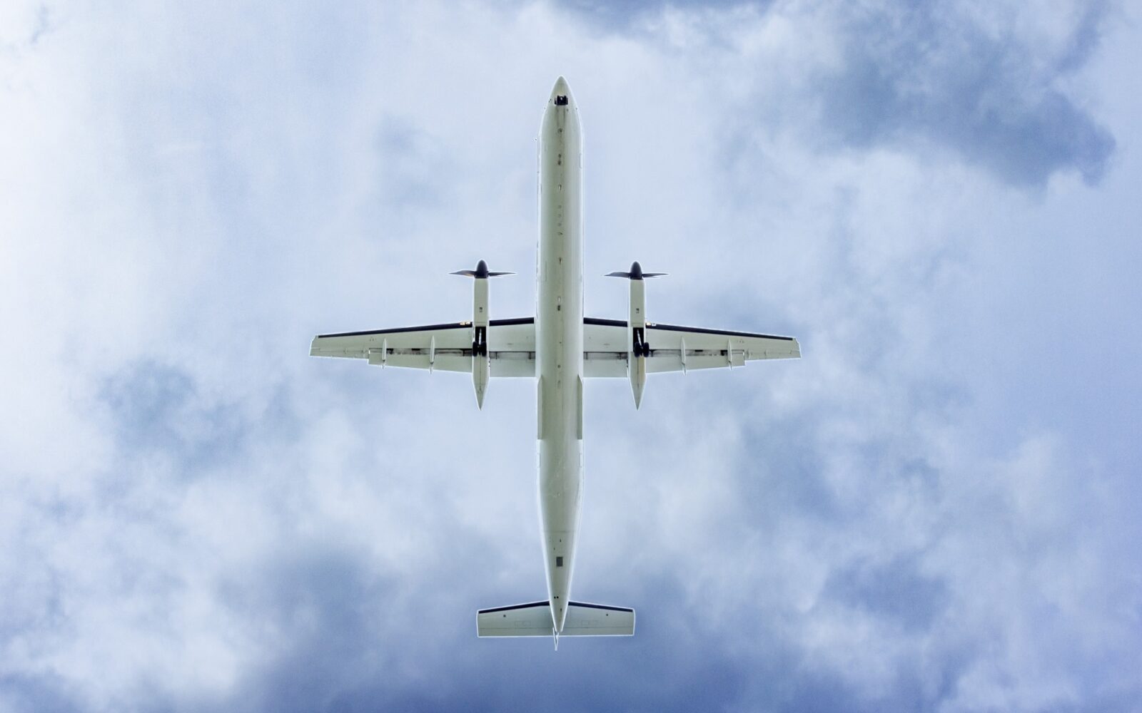 Israel minister confirms launch of new international airline