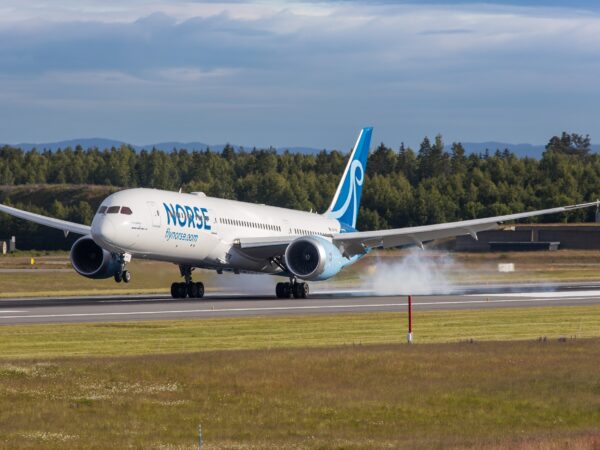 Iraqi Airways receives its first Boeing 787: video - AeroTime