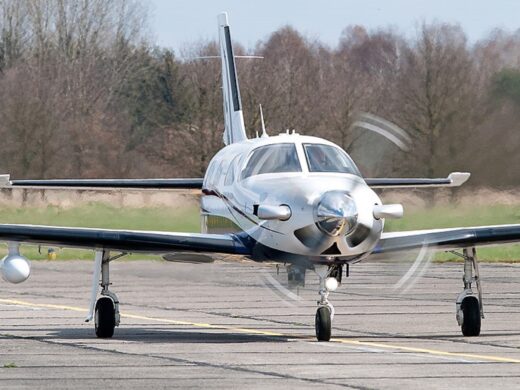 Climate activists spray paint private jet orange: video - AeroTime