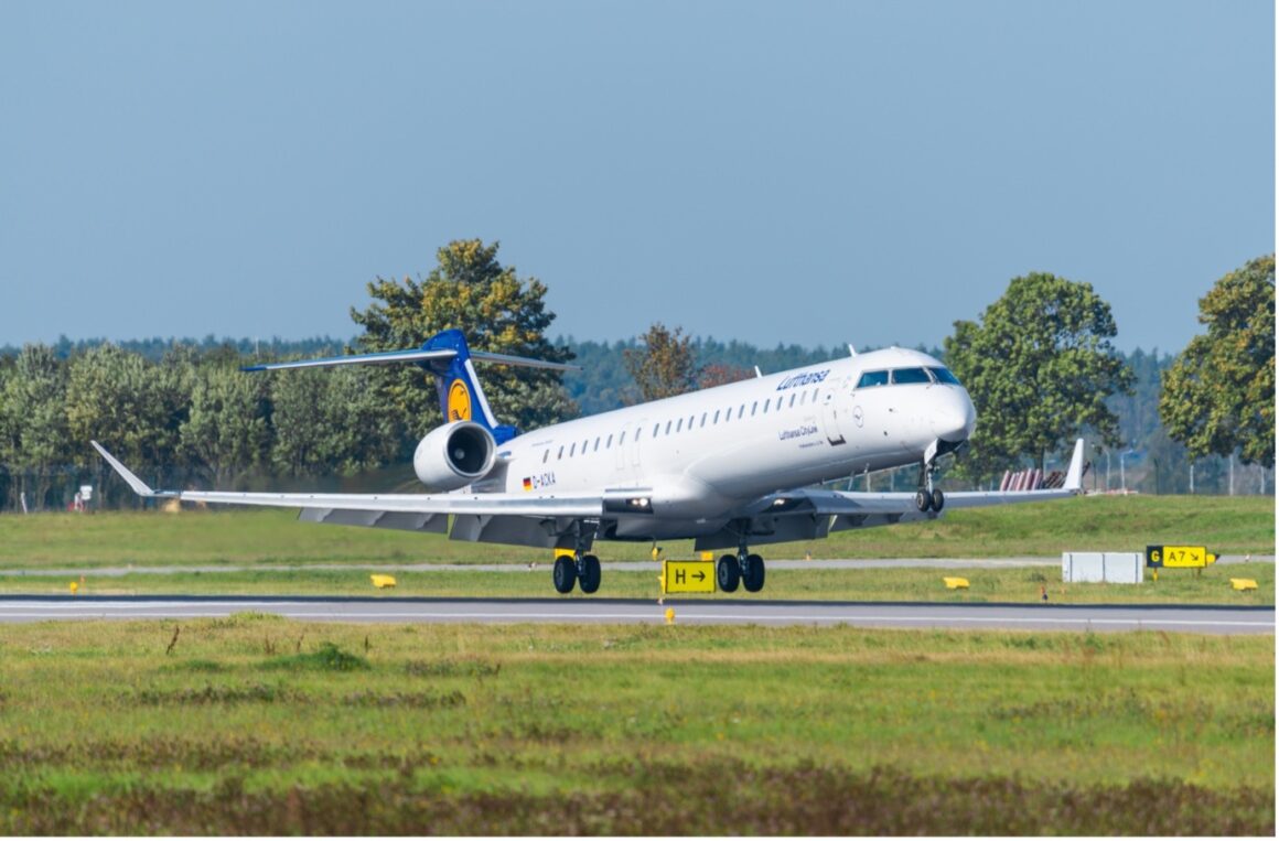 Lufthansa Airlines: its routes, services and, fleet