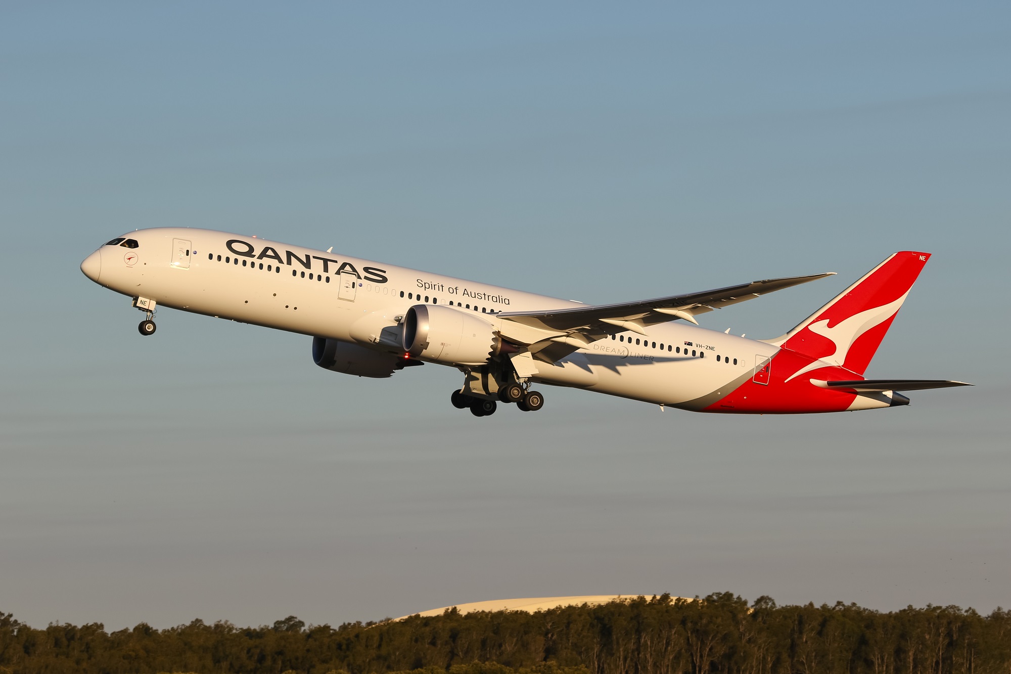 Boeing delivers final 787-9 to Qantas - AeroTime