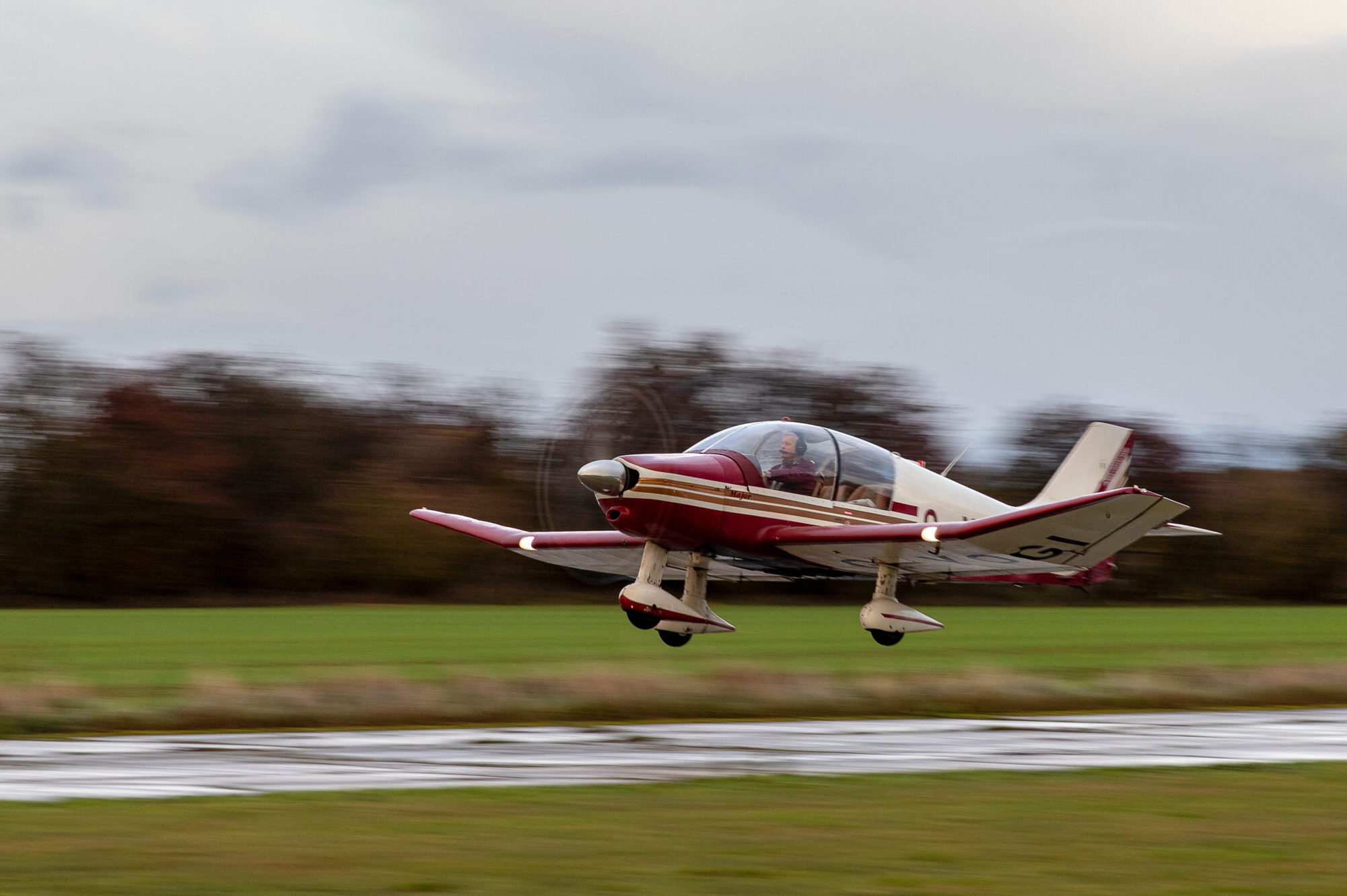 Catastrophe narrowly averted during children's initiation flight