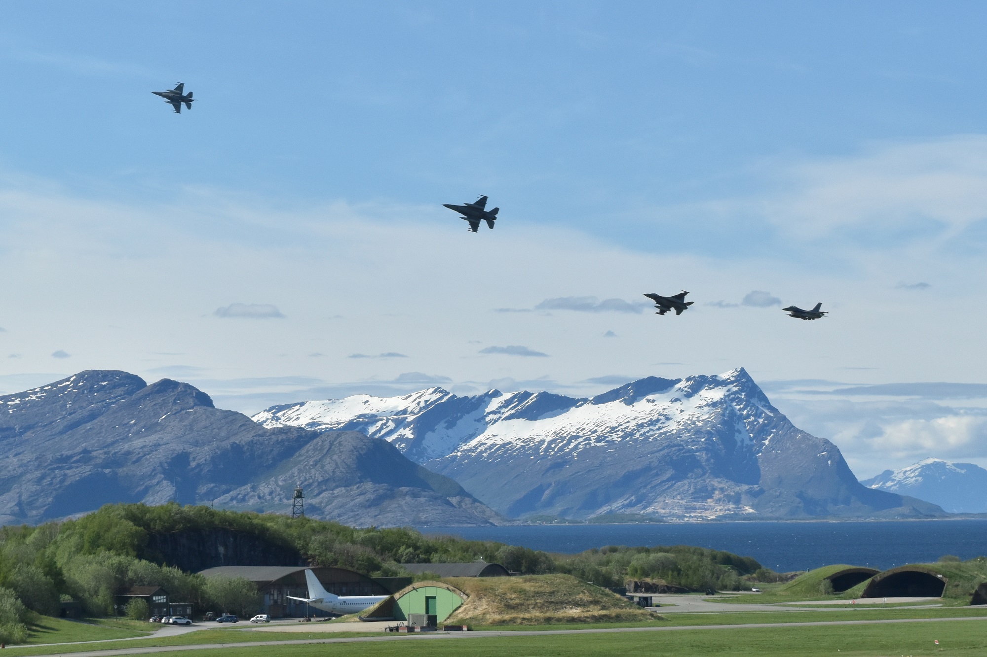 Norway to reportedly transfer 22 F-16 fighters to Ukraine