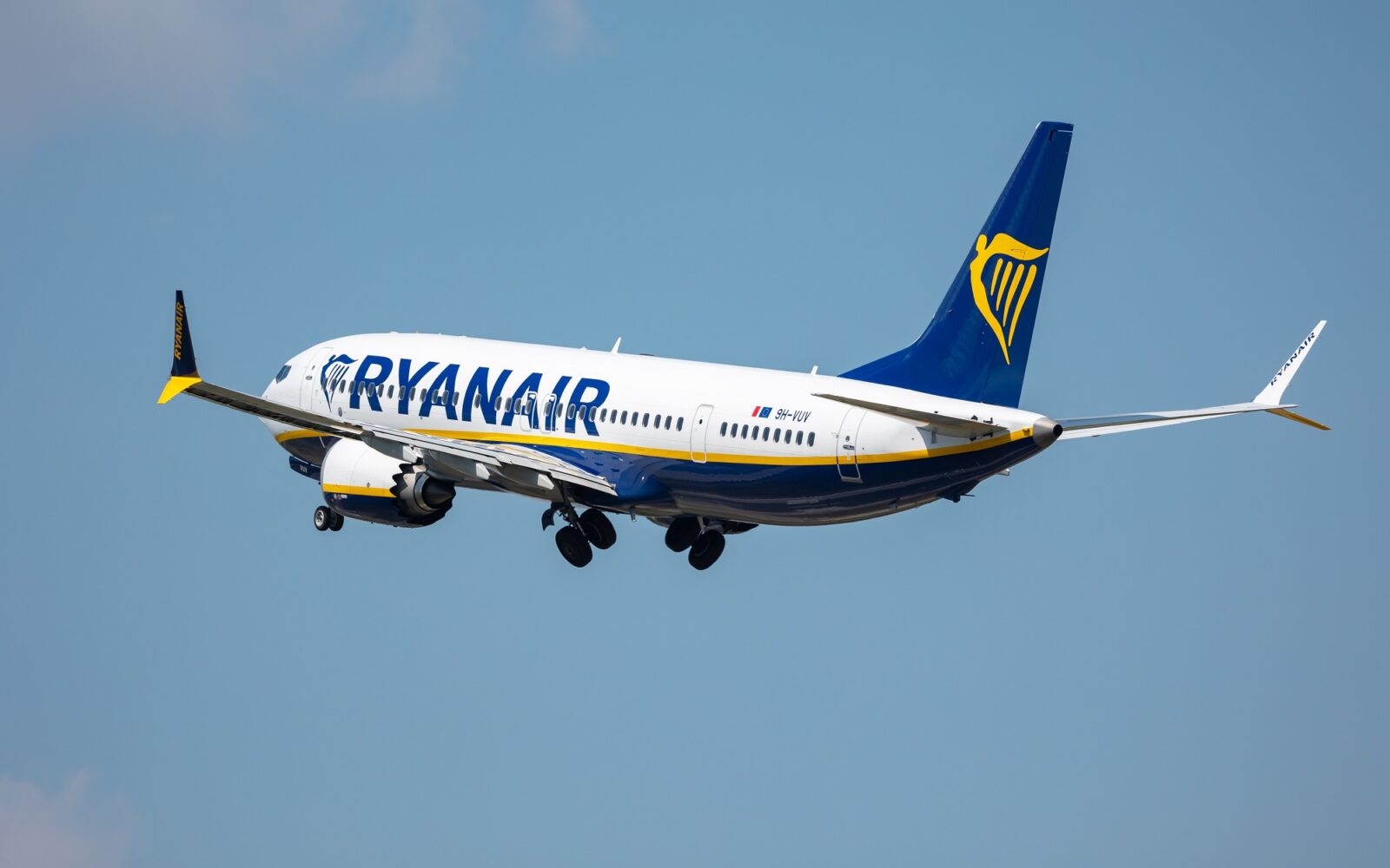 Ryanair eye-up multibillion-dollar deal for Boeing 737 MAX 10s as talks ...