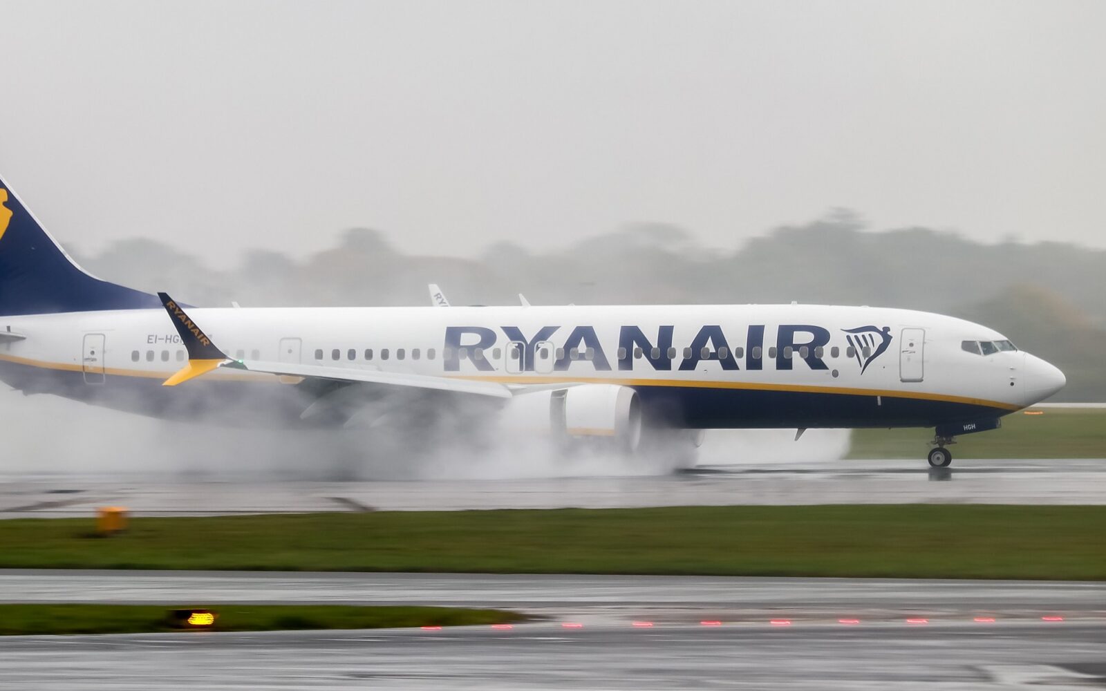 Ryanair settles $5M in investor dispute regarding unions - AeroTime